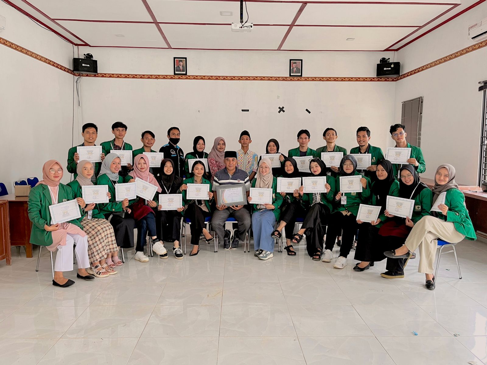 Pelepasan Mahasiswa KKN Unand oleh Wali Nagari Sungai Rumbai Timur ...
